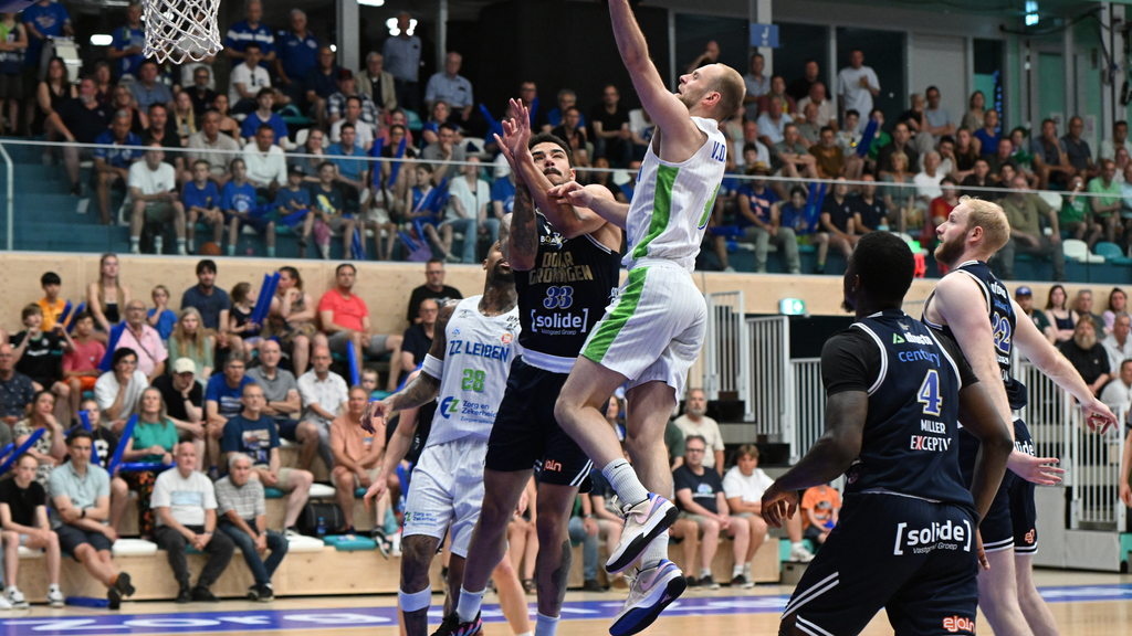 ZZ Leiden trekt de stand gelijk tegen Donar | Leidsch Dagblad
