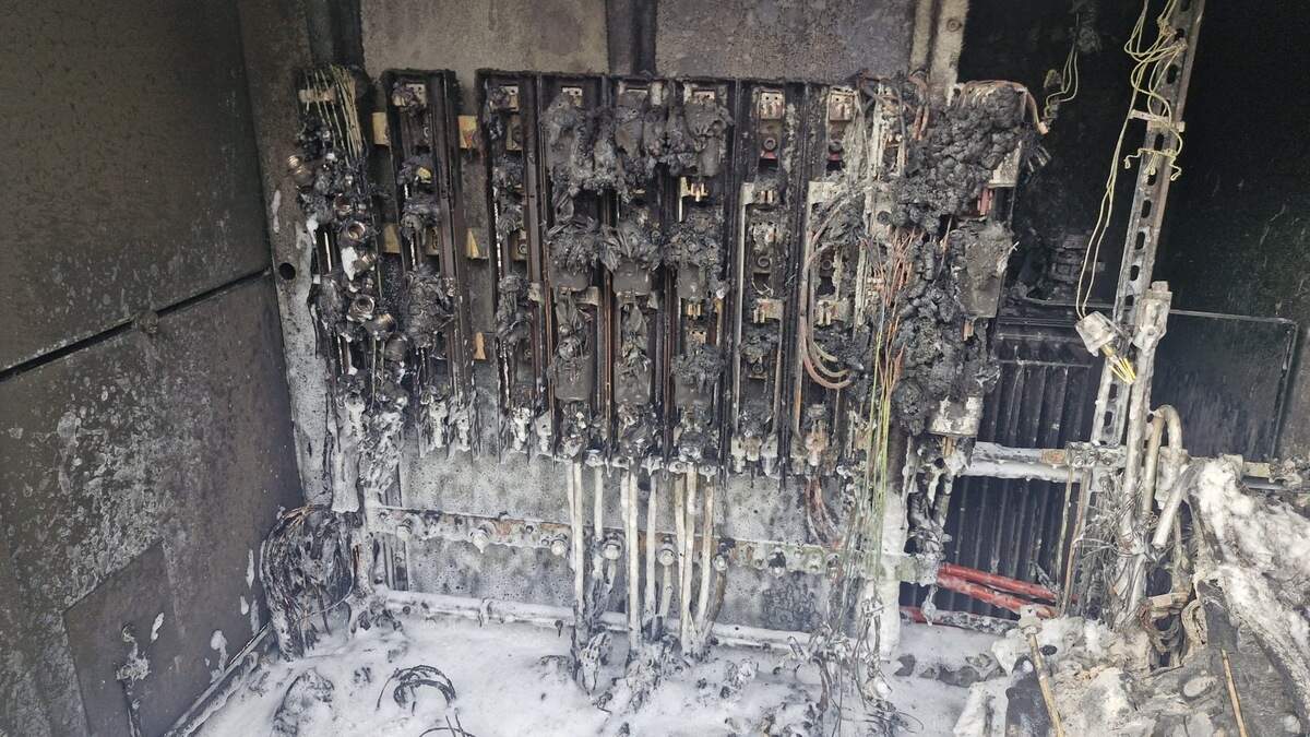 Brand in transformatorhuisje Hazerswoude-Dorp, nog 40 huishoudens ...