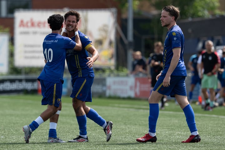 EMM’21 en FC Oegstgeest door naar finale, Sporting Leiden moet penalty ...