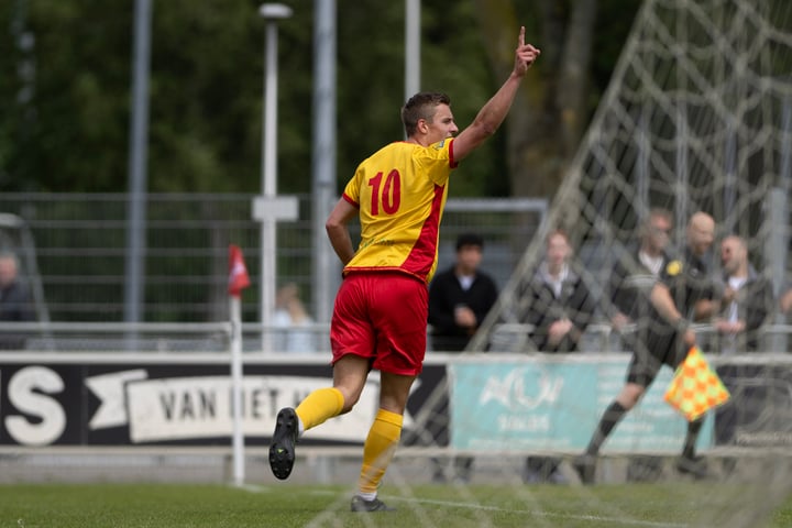Gepromoveerd Valken ’68 wint overtuigend de LAV-Cup met een emotioneel ...