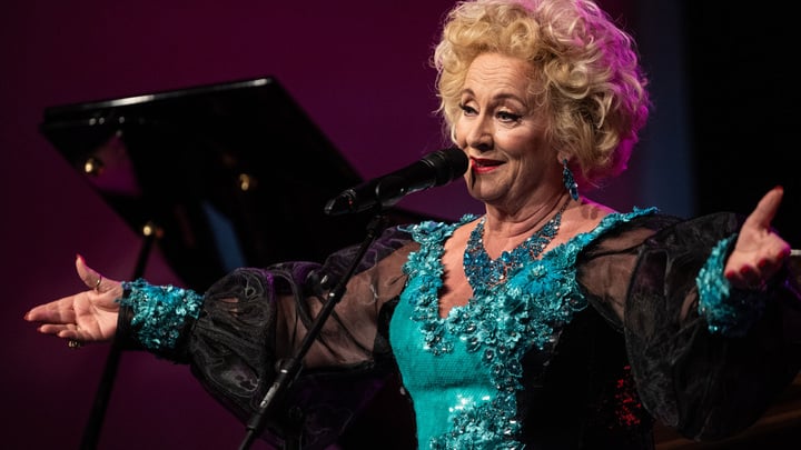 Simon Keizer en Karin Bloemen naar boekhandel Wagner in Sassenheim ...
