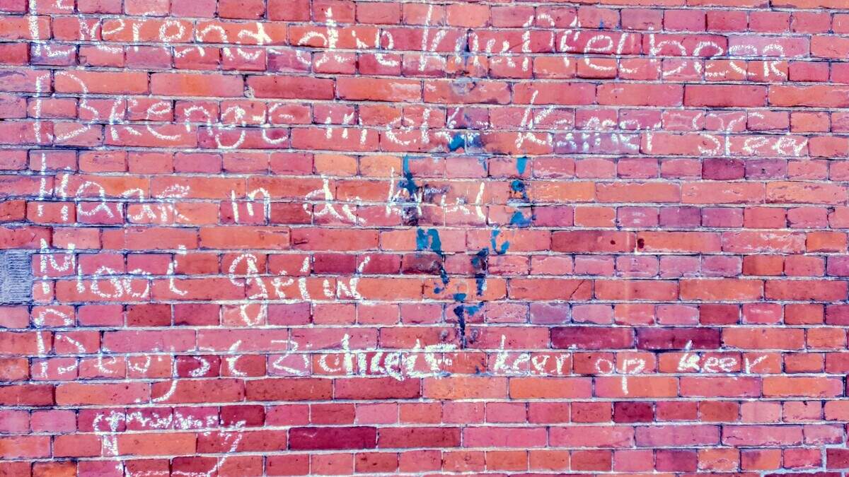 Wandelen door Leiden is als wandelen door een dichtbundel | Leidsch Dagblad