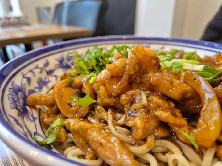 Home Toward Hand Pulled Noodles in Leiden: alleen nog een bolletje ijs ...